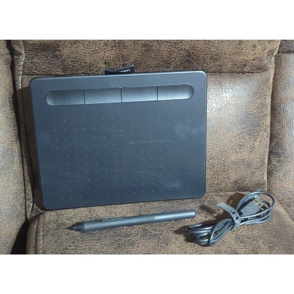 Wacom | Accents | Wacom Intuos Wireless Drawing Tablet Small Pistachio ...